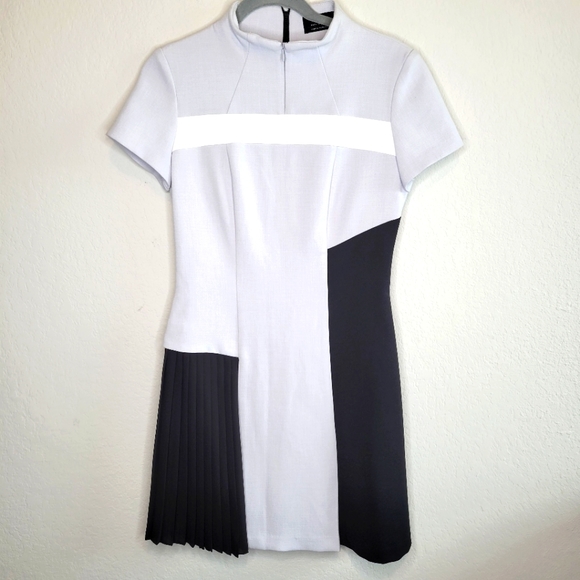 Cue | Dresses | Cue Australia Dress With Side Pleads High Neck With ...